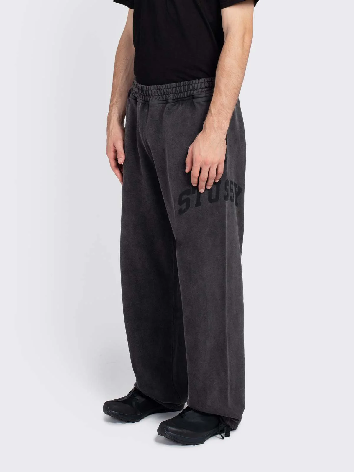 Брюки STUSSY Faded Graphic Fleece Pant Washed Black - UNIFORM STORE